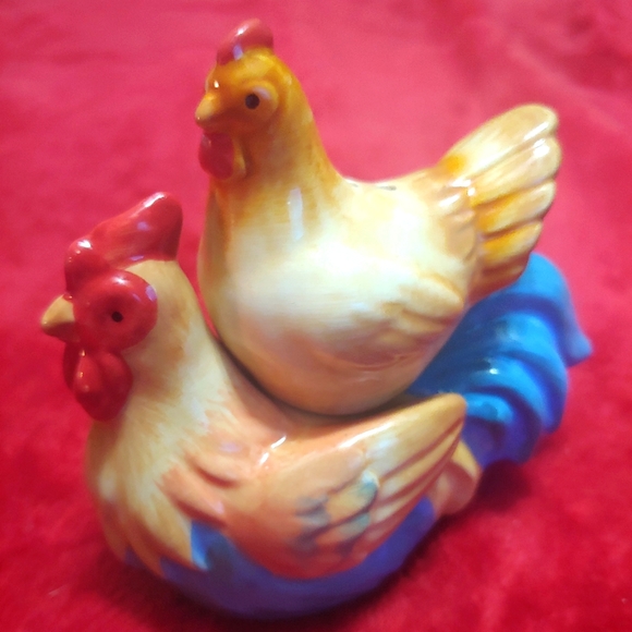 GANZ | Dining | Ganz Stackable Rooster And Hen Salt And Pepper Shakers ...